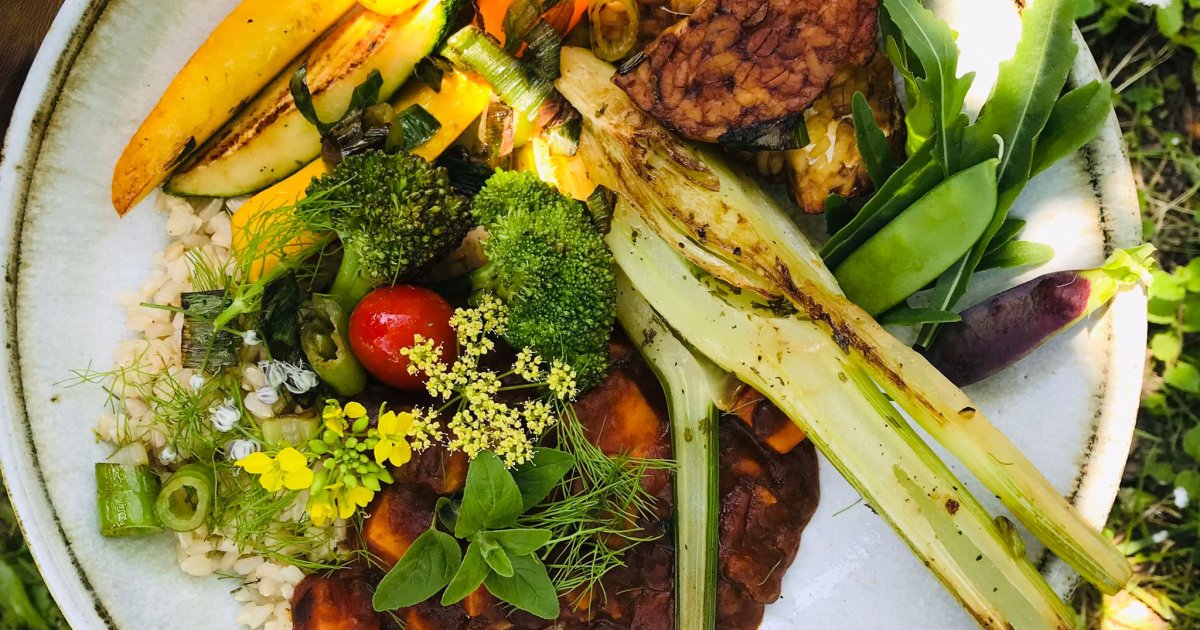 Curry van adzukibonen met pompoen en zoete aardappel | Velt