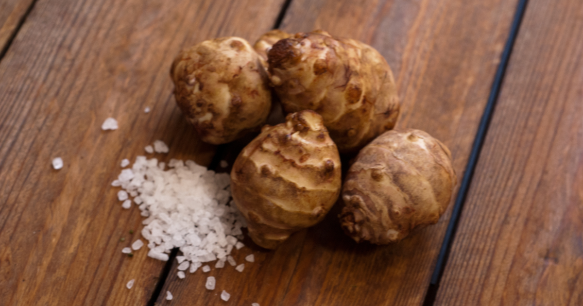 Quiche met aardpeer, raap, pastinaak en gerookte zalm | Velt